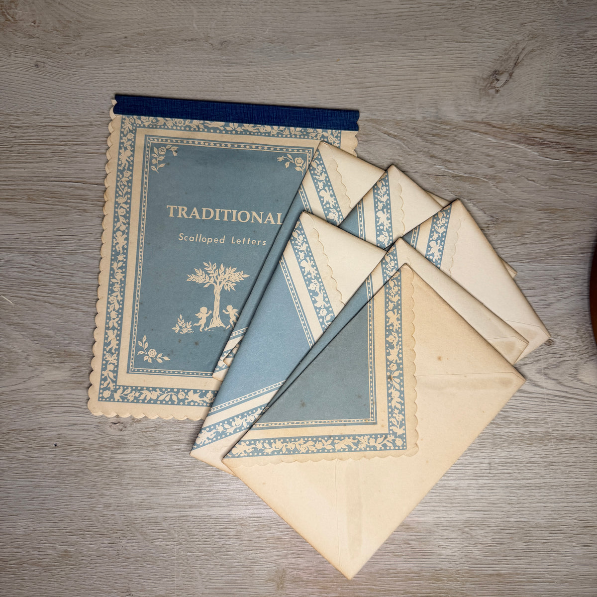 Traditional Scallop Letters stationery - Plymouth Cards